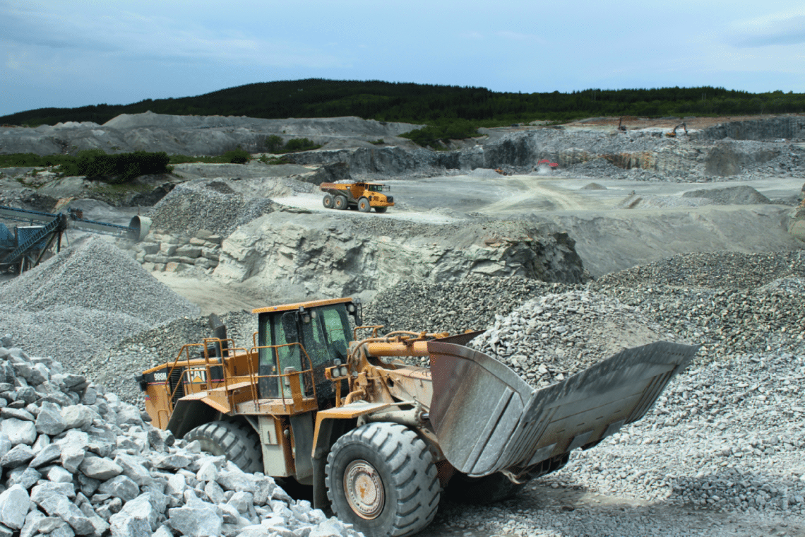 Mining And Quarries tyres | MICHELIN Commercial tyres