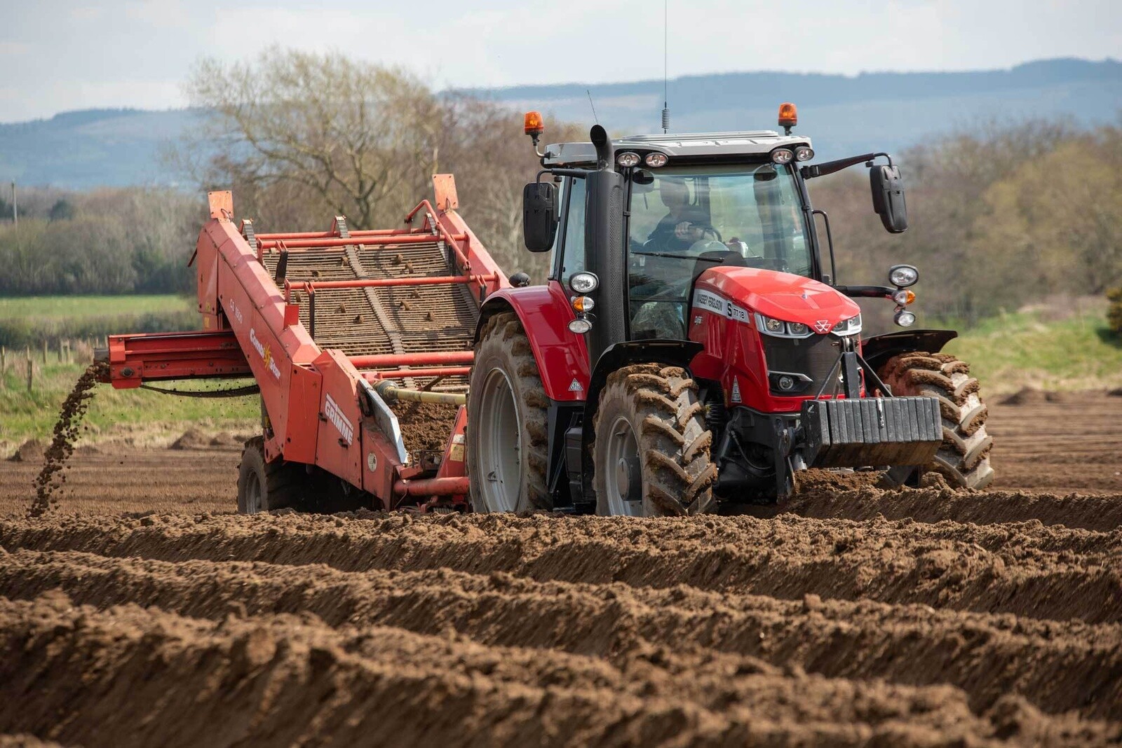 FARM EQUIPMENT TYRES: TRAILER AND IMPLEMENT TYRES | MICHELIN UK