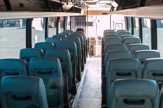 Coach and bus tyres | MICHELIN COMMERCIAL TYRES UK
