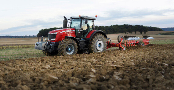How to find the correct tire pressure for your tractor | MICHELIN ...