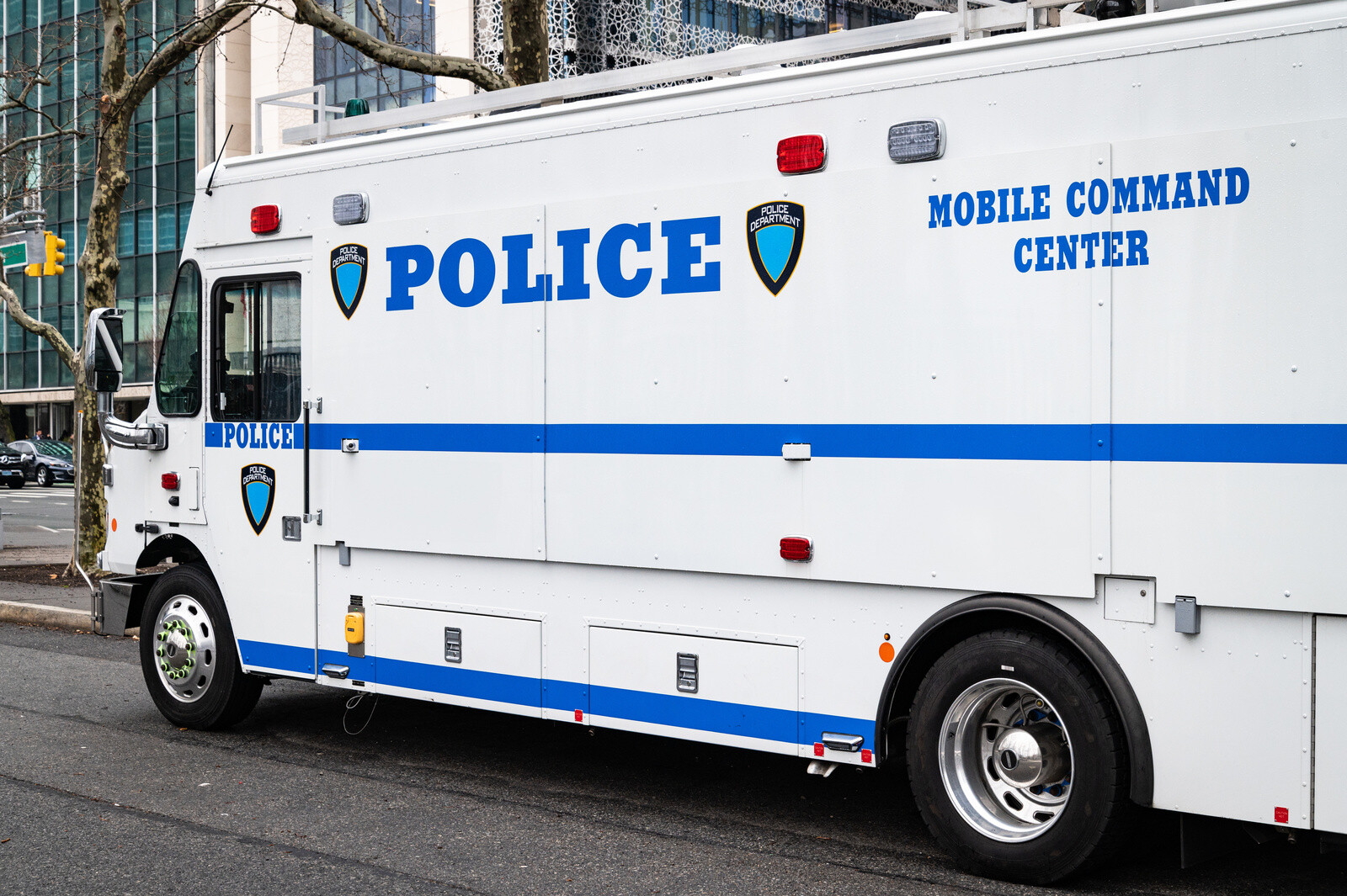 Police Tires | Michelin Commercial