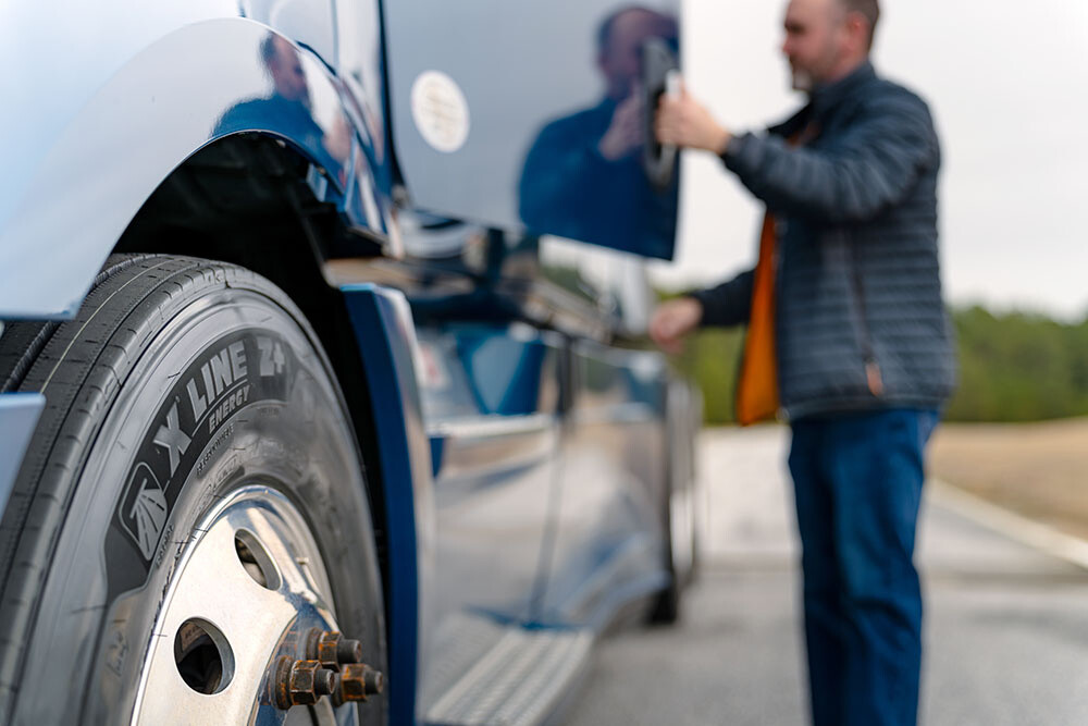 How Fuel Efficient Tires Impact Fleet Costs