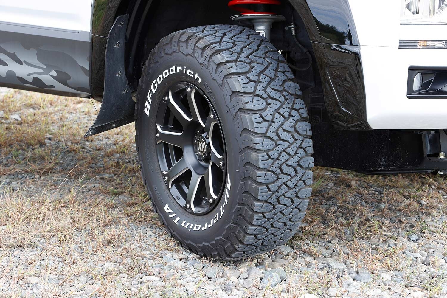 株式会社NRD X-Fang エヌアールディー クロスファング | カリスマ店⻑ | BFグッドリッチタイヤ[BFGoodrich]