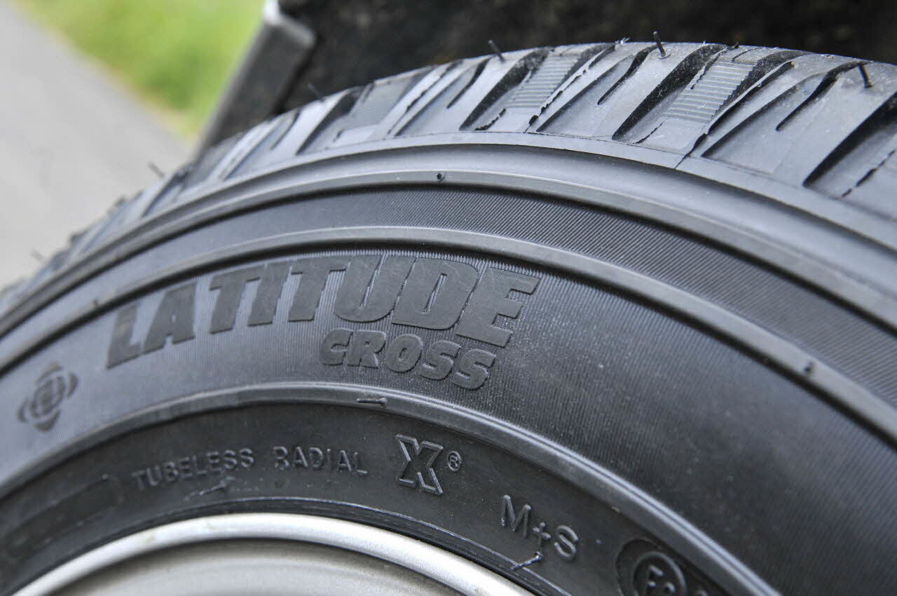 MICHELIN LATITUDE CROSS - Car Tyre | MICHELIN Middle-East Official Website