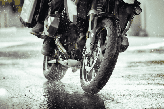 Motorcycle tyre speed rating and load rating | MICHELIN