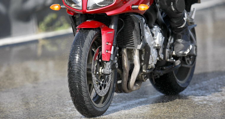 Motorradreifen-Profiltiefe: Was ist die gesetzliche Mindestprofiltiefe ...