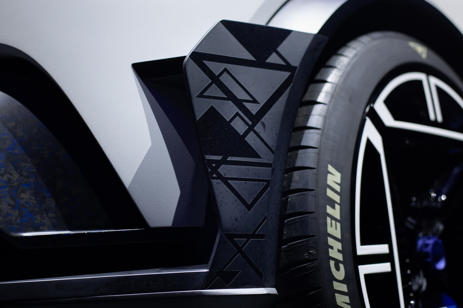 Alpine A290 - a made-to-measure partnership with Michelin