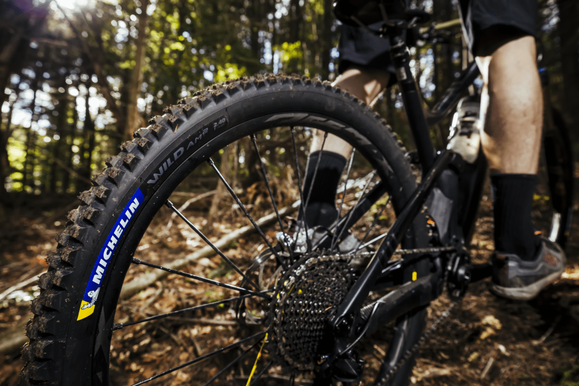 Fitting bike tyres: when and how to do it | MICHELIN