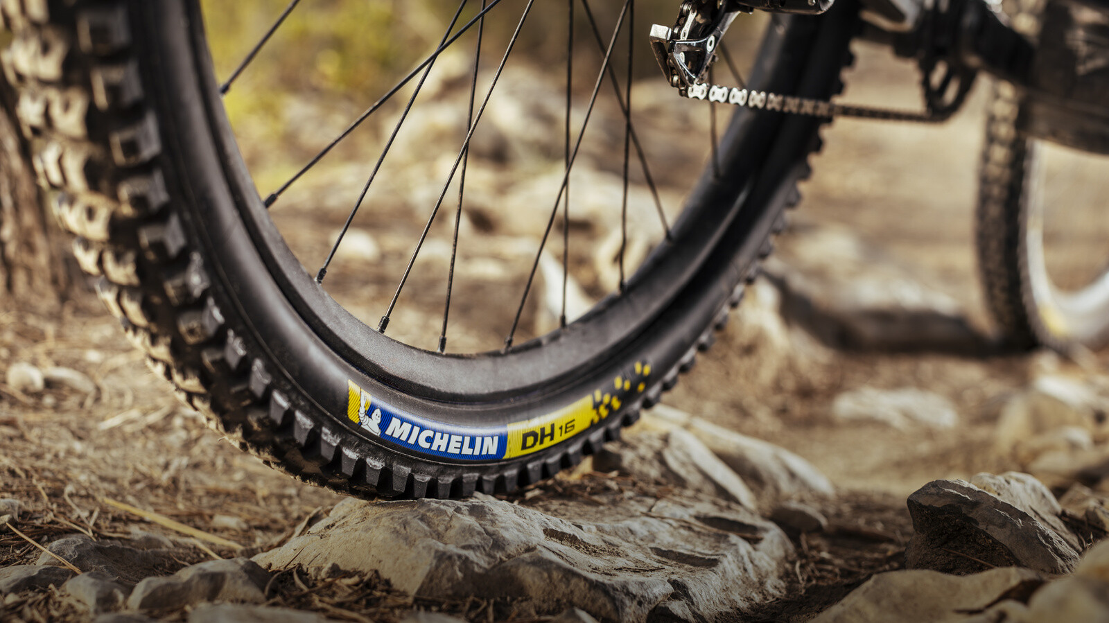 MICHELIN DH16 RACING LINE - Bicycle Tyre | MICHELIN United Kingdom ...
