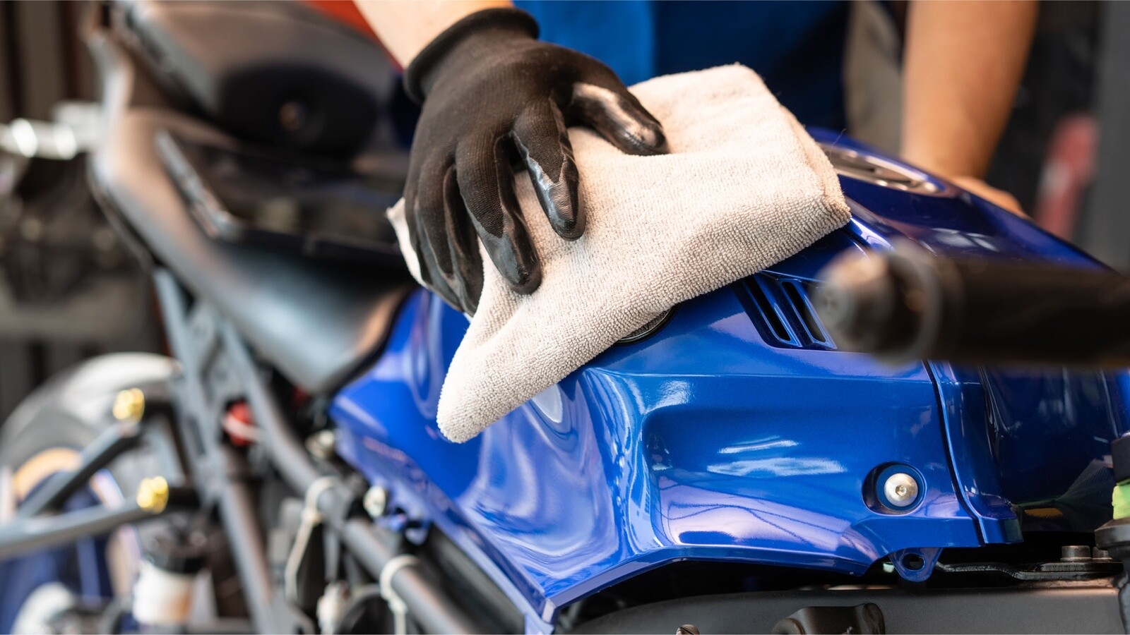 Motorcycle winter storage: essential tips for safe winterizing