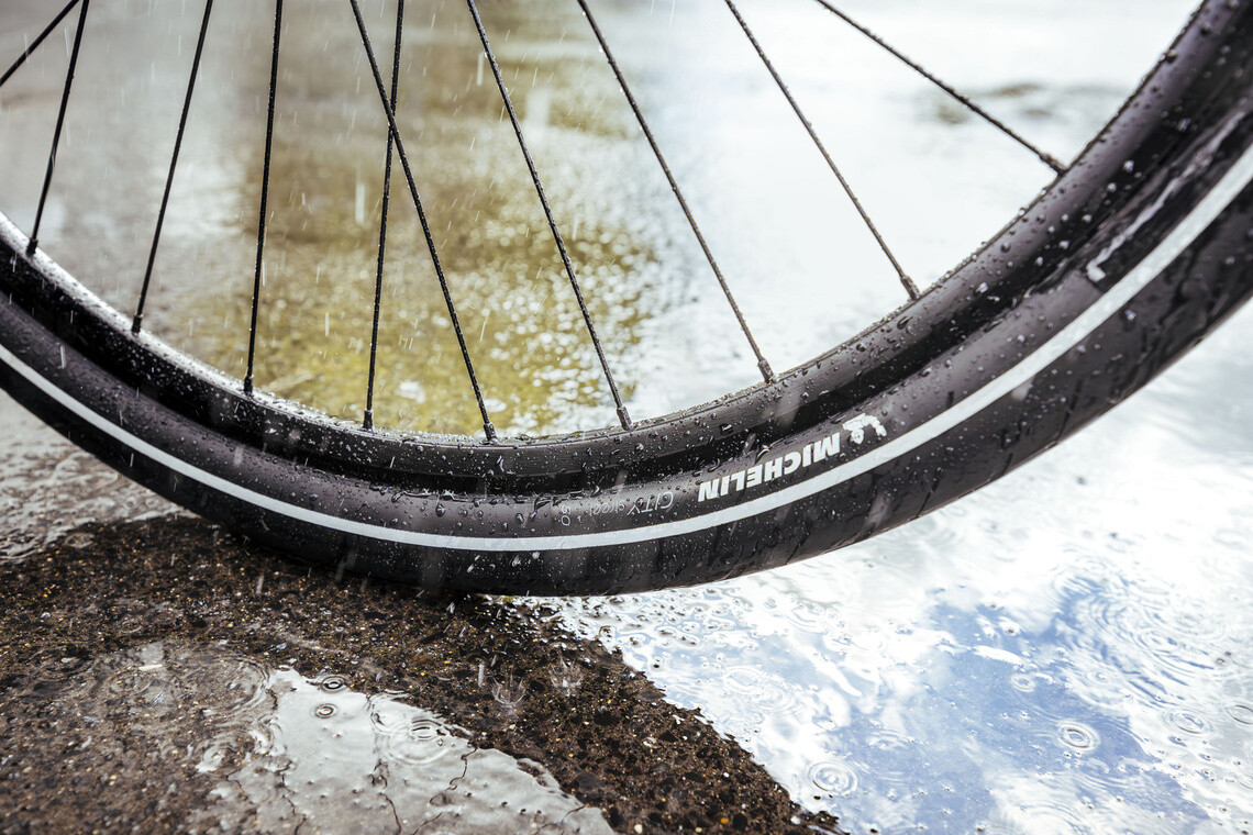 MICHELIN even more electric! The MICHELIN City Street: the new Michelin ...